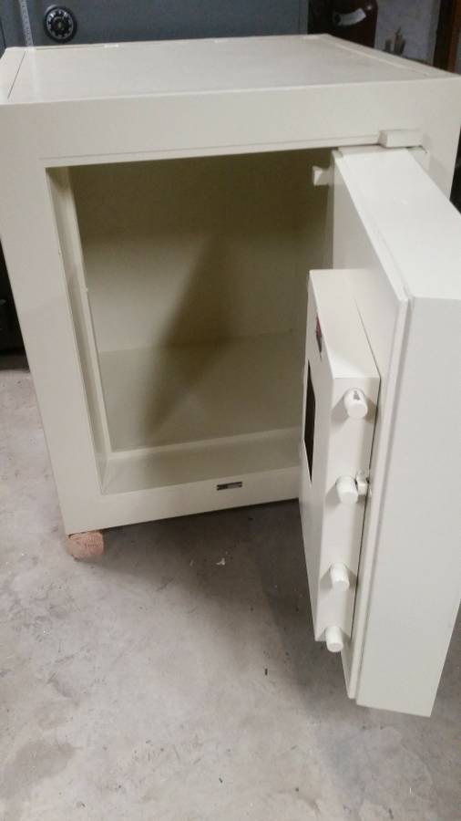 Used Safes - Boswell Safes & Vault Co.