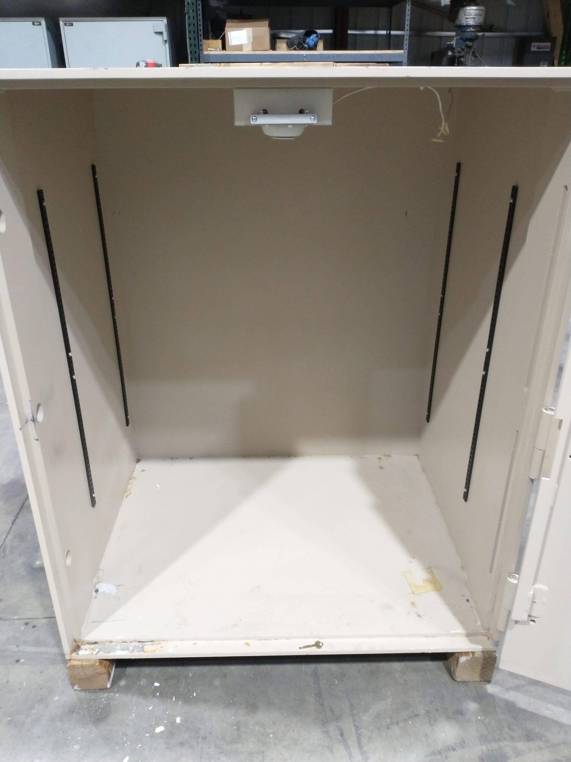 Diebold Cashgard Plate Body TL-15 Safe (Tan)