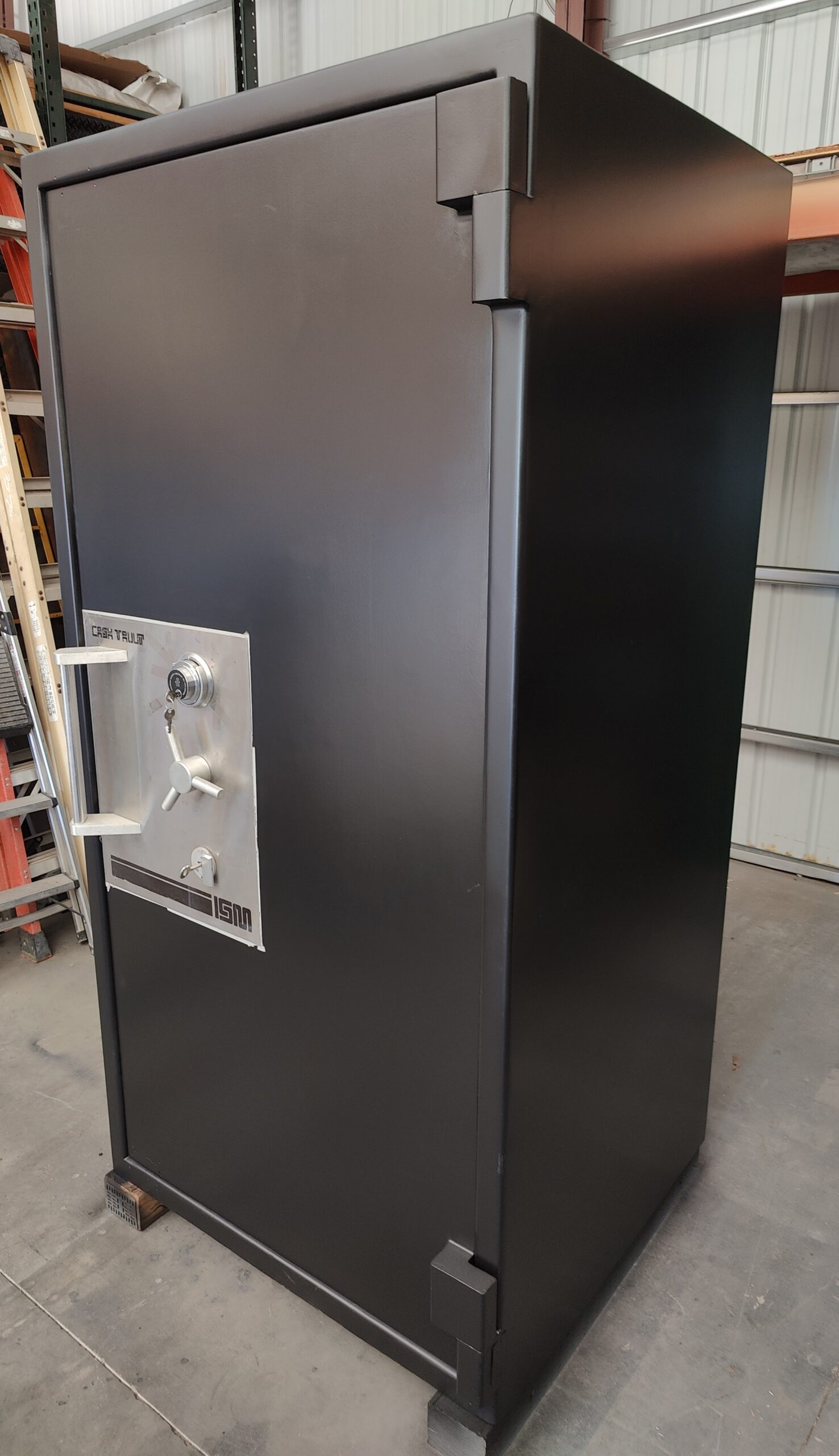 Refurbished ISM Composite TL-30 Safe - Boswell Safes & Vault Co.