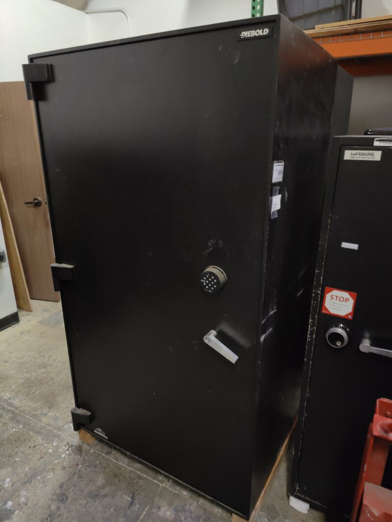 Category: Large to Extra Large - Boswell Safes & Vault Co.