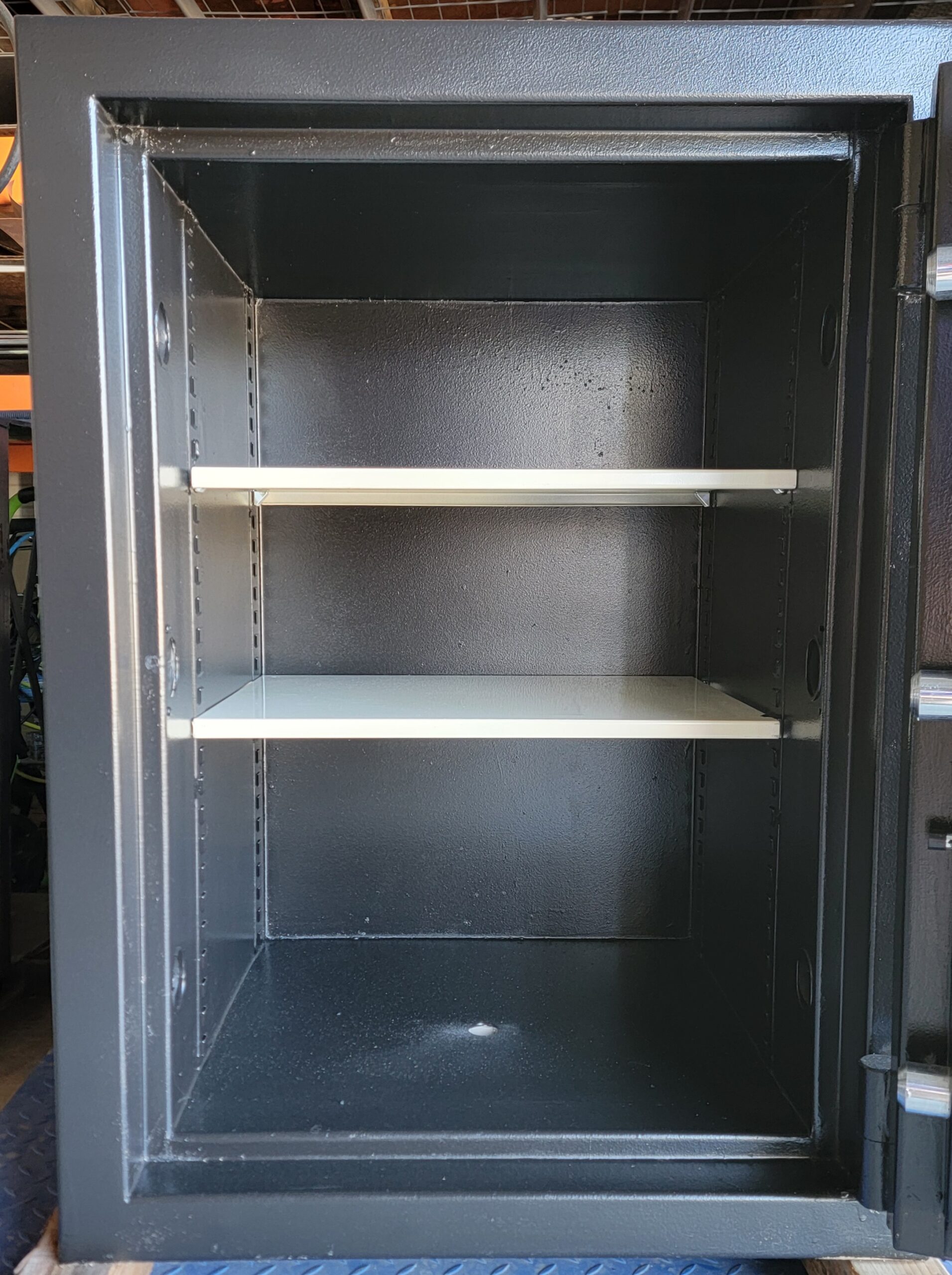 Amsec Amvault CE3524 TL-15 Safe