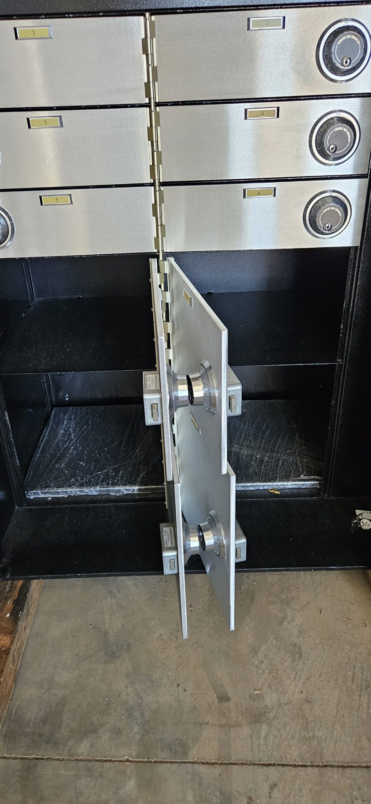 Vault Structures Plate TL-30 Safe - Boswell Safes & Vault Co.