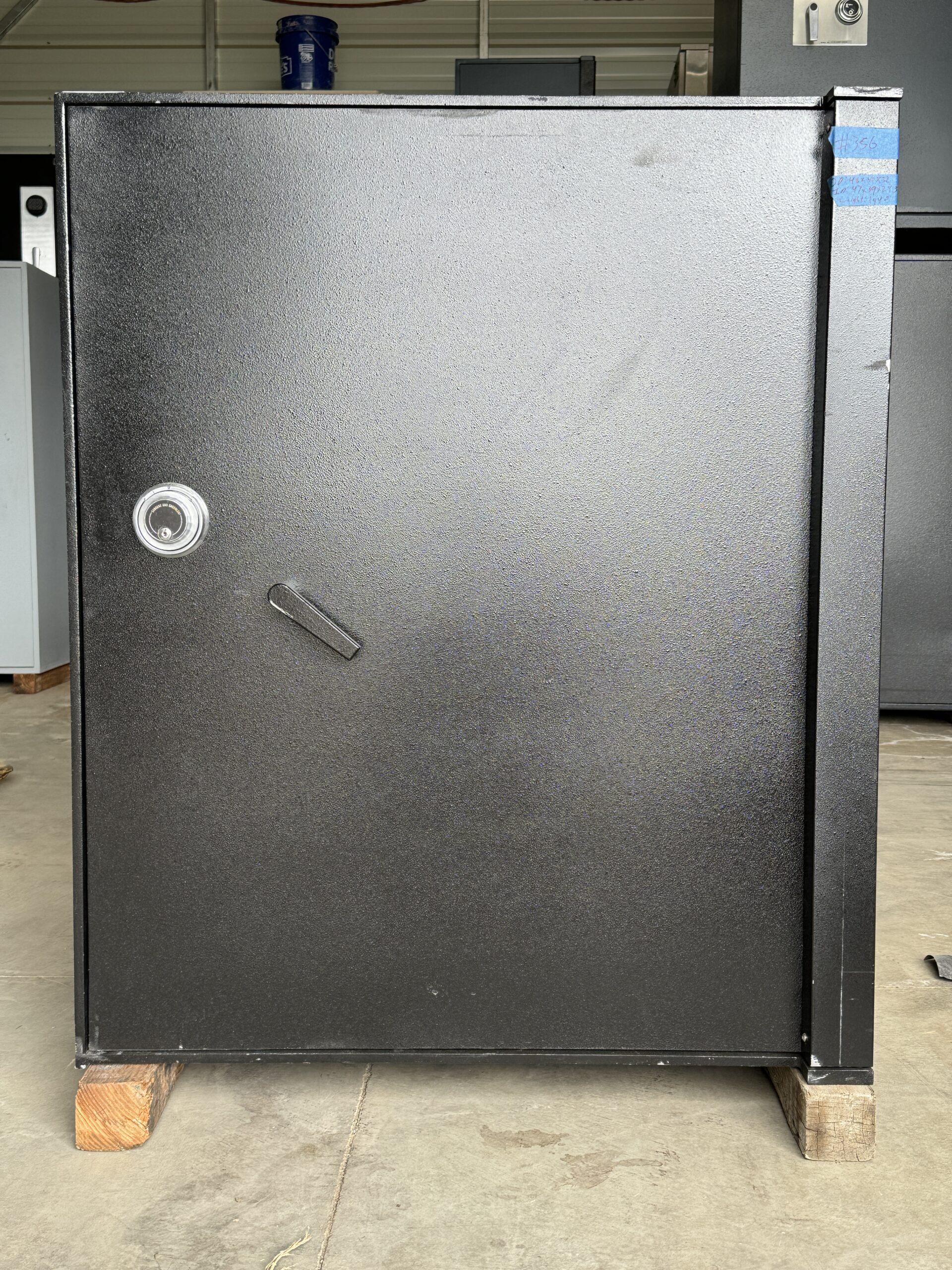 Vault Structures TL-30 Plate Body Safe with Lockers