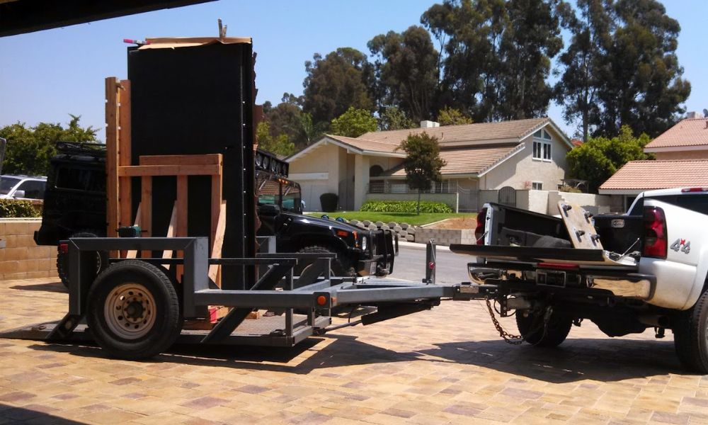 Why You Should Hire Professional Safe Movers