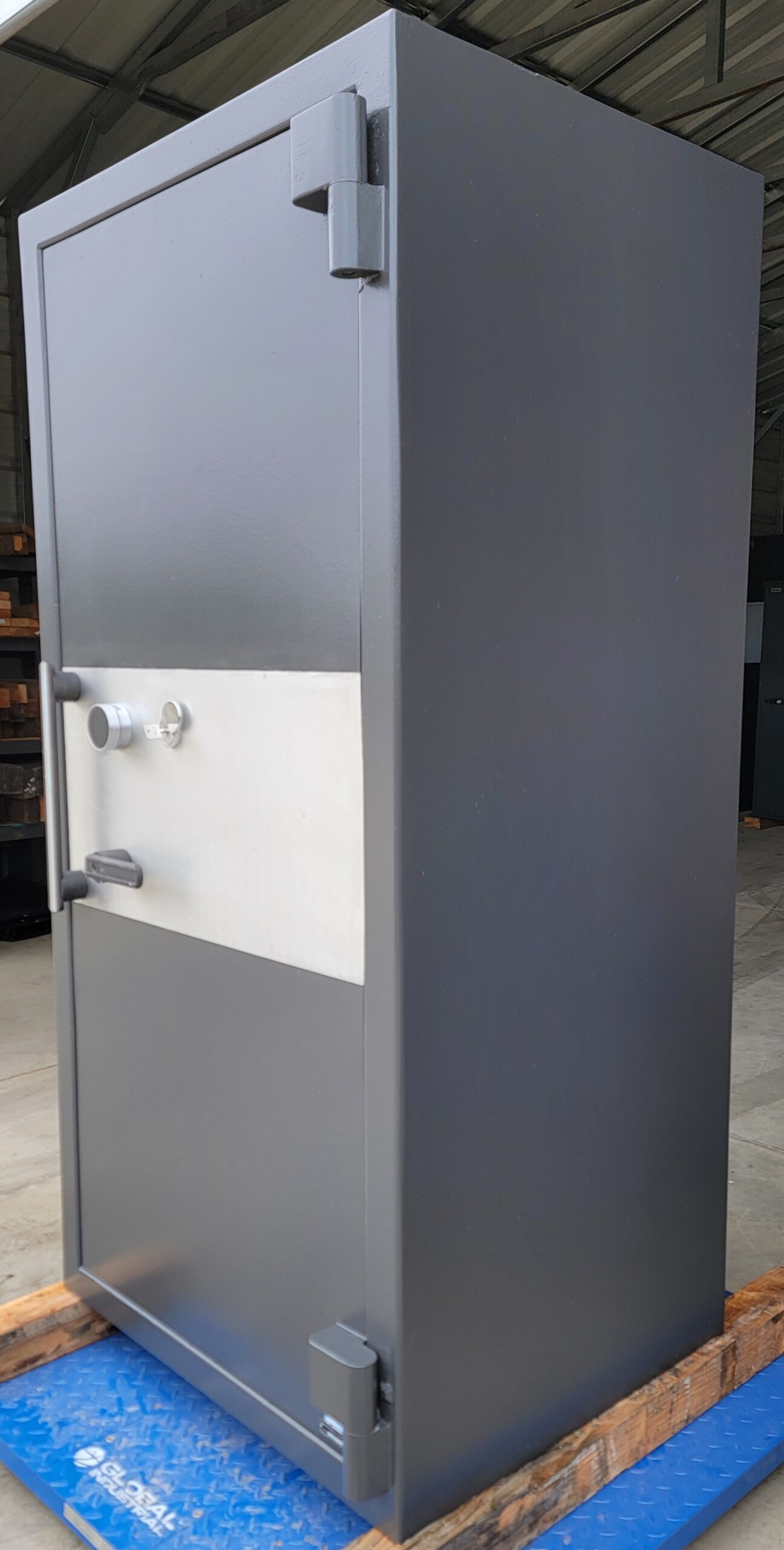 Refurbished AMSEC Amvault Composite TL-30 Safe