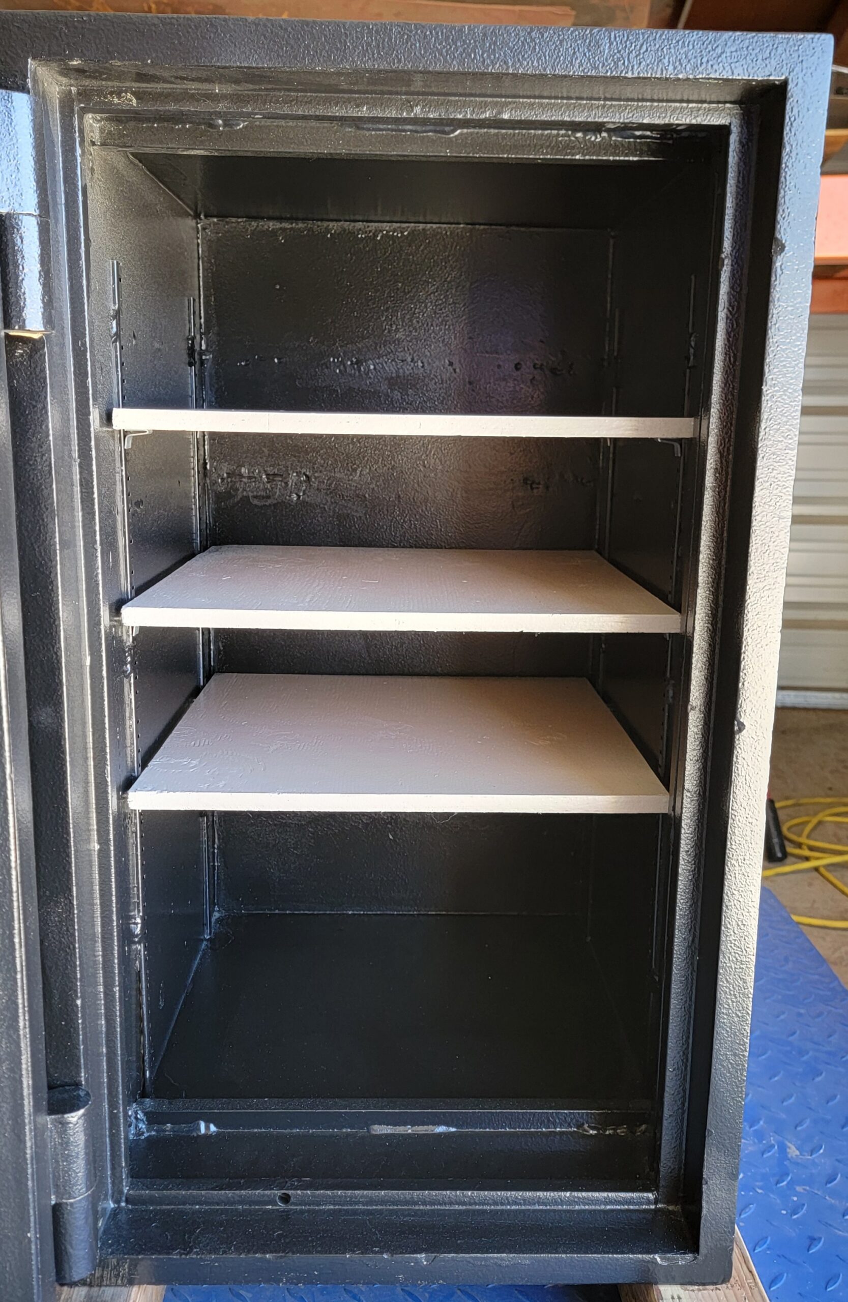 Amsec TL-30 Plate Body Safe