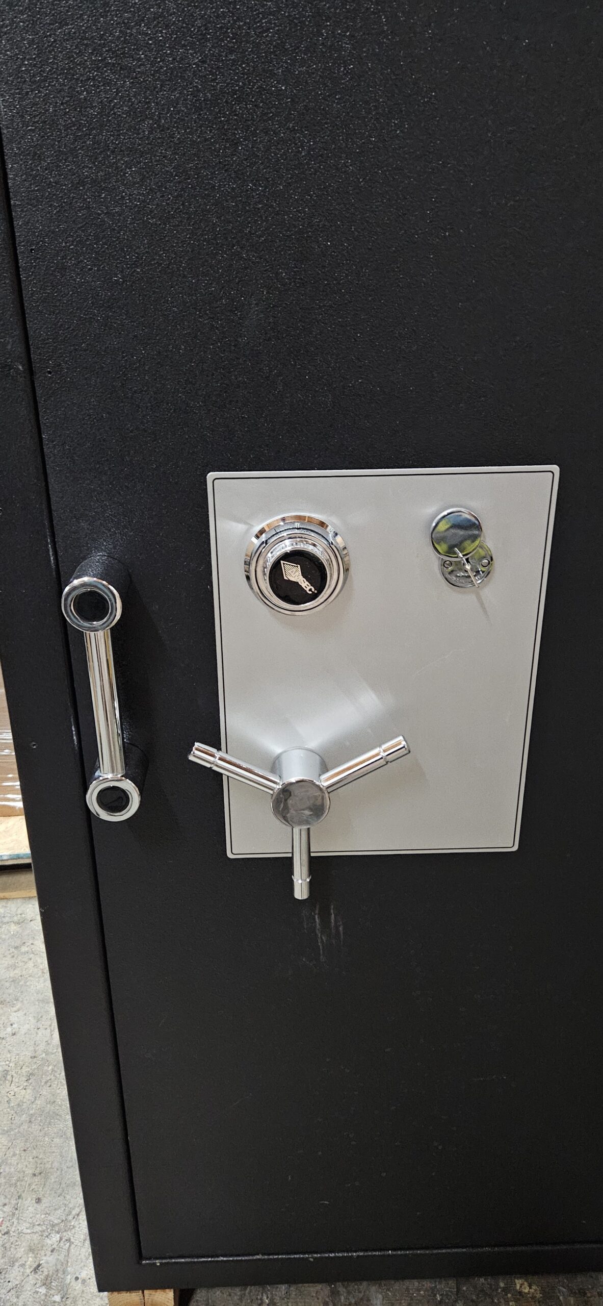 Amsec CF6528 High Security Composite Body TL-30 Safe