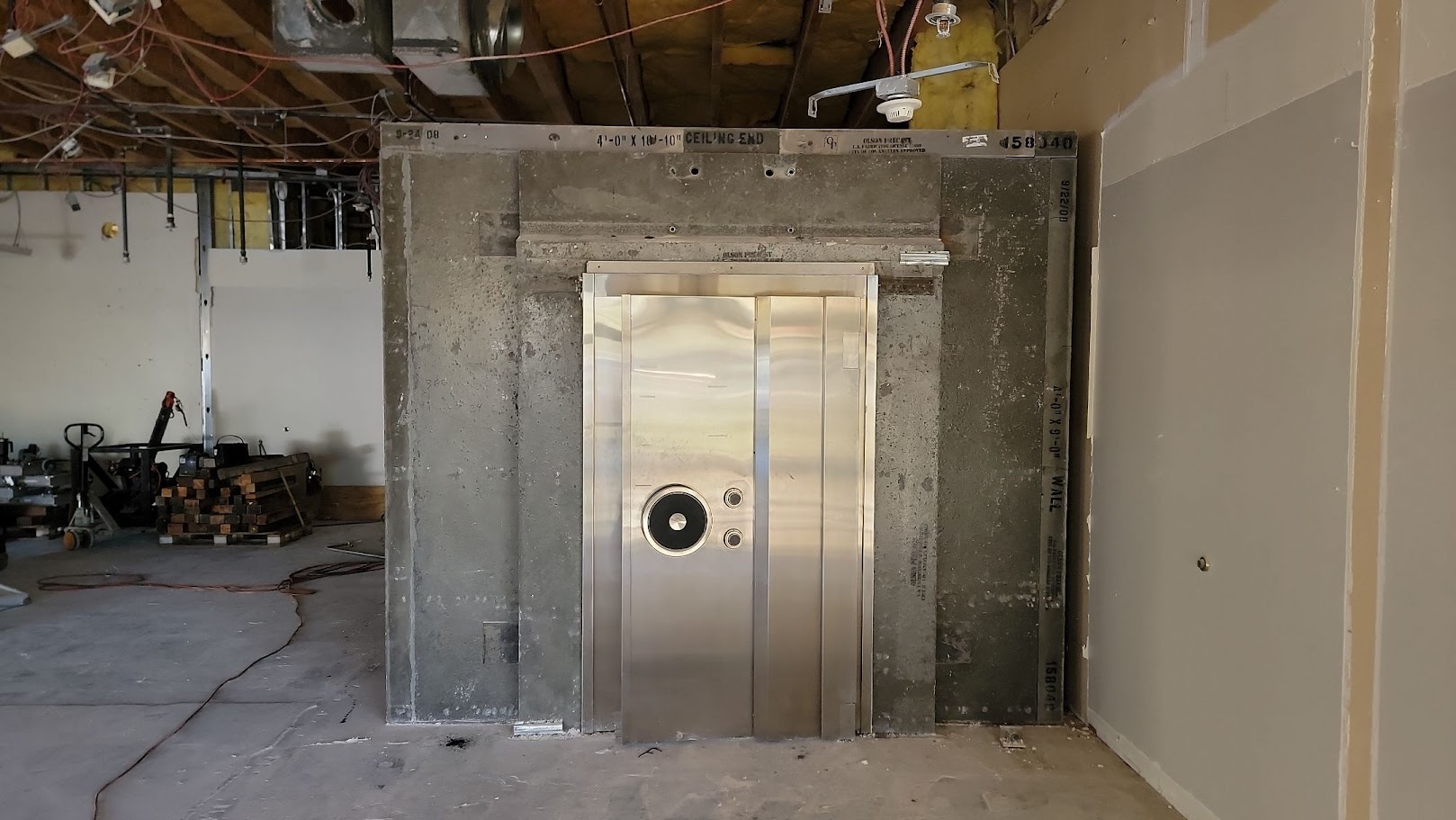 Hamilton Class I Modular Vault - 10’H x 11’W x 16’D- Ready to Install