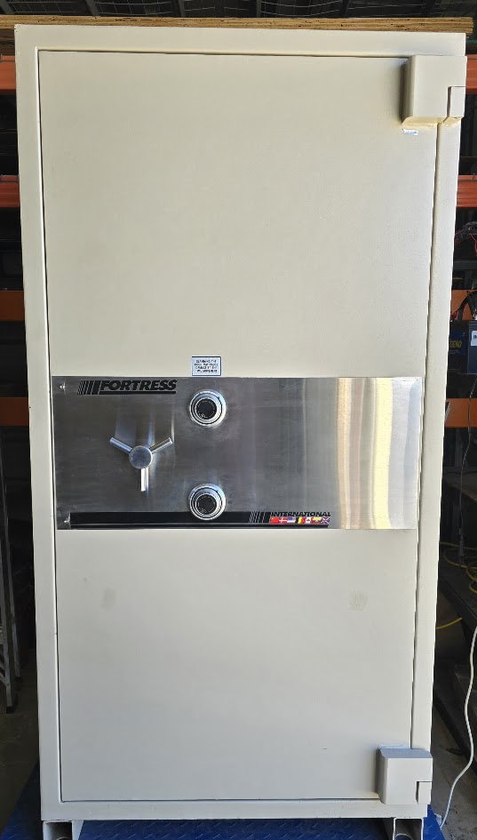 International Fortress Composite Body TL-30 Safe (2 Available)