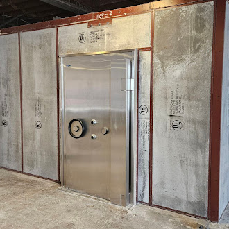 American Vault Class I Modular Vault - 9′ (H) x 18.5′ (W) x 10.5′ (D ...