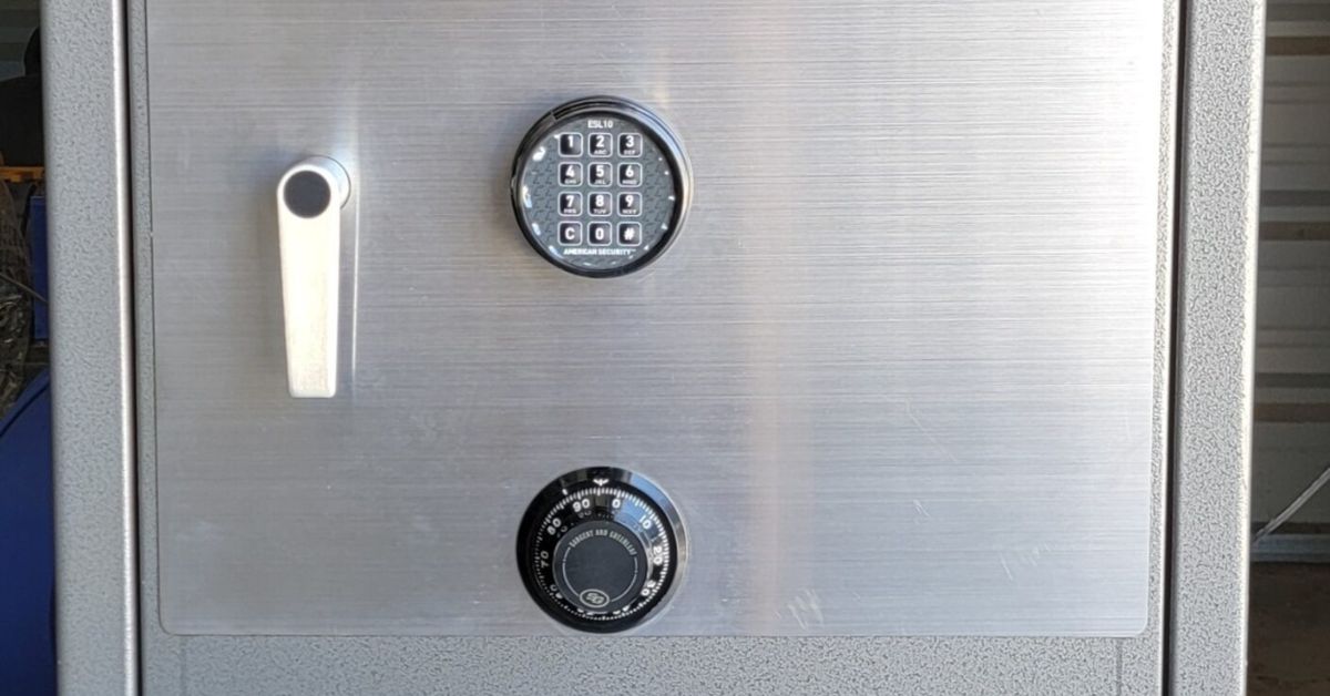 Freestanding vs. In-Ground Floor Safes: Which To Choose?