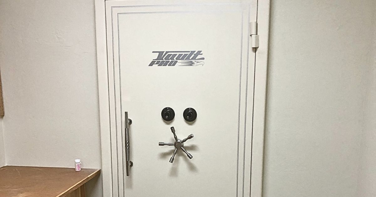 How Safe and Vault Techs Handle Lockouts